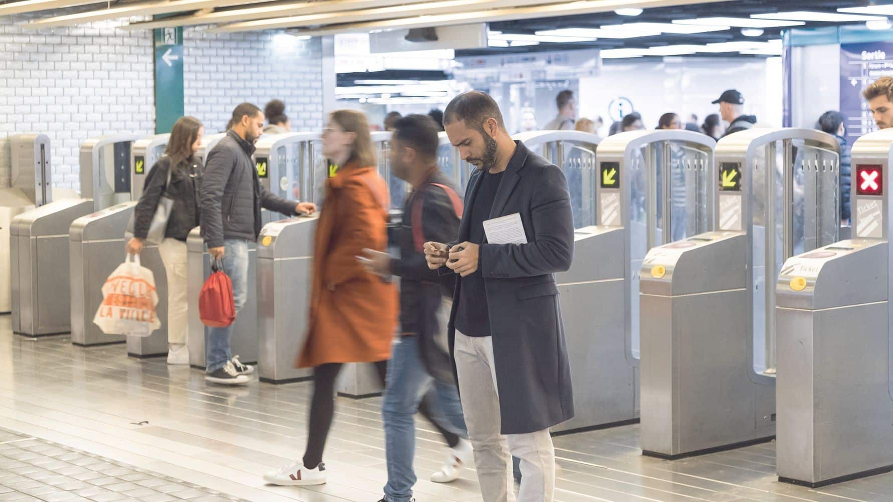 Hitachi Rail to upgrade Paris metro line 12 with its digital signalling ...