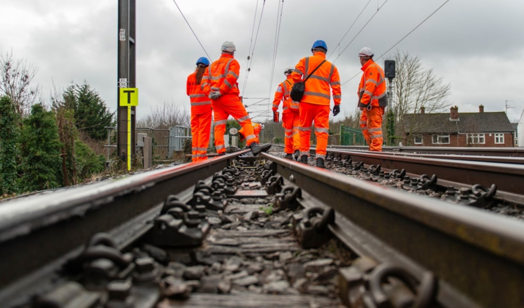 Network Rail announces details of testing for £1.4bn digital signalling ...