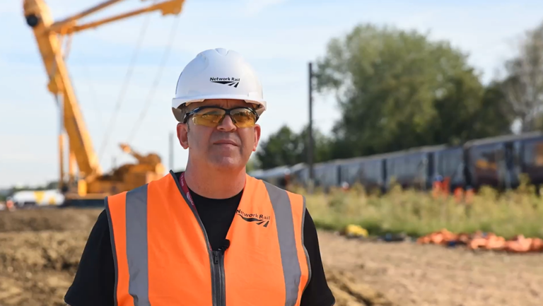 Network Rail and EMR issue update following Bedford rail collision ...